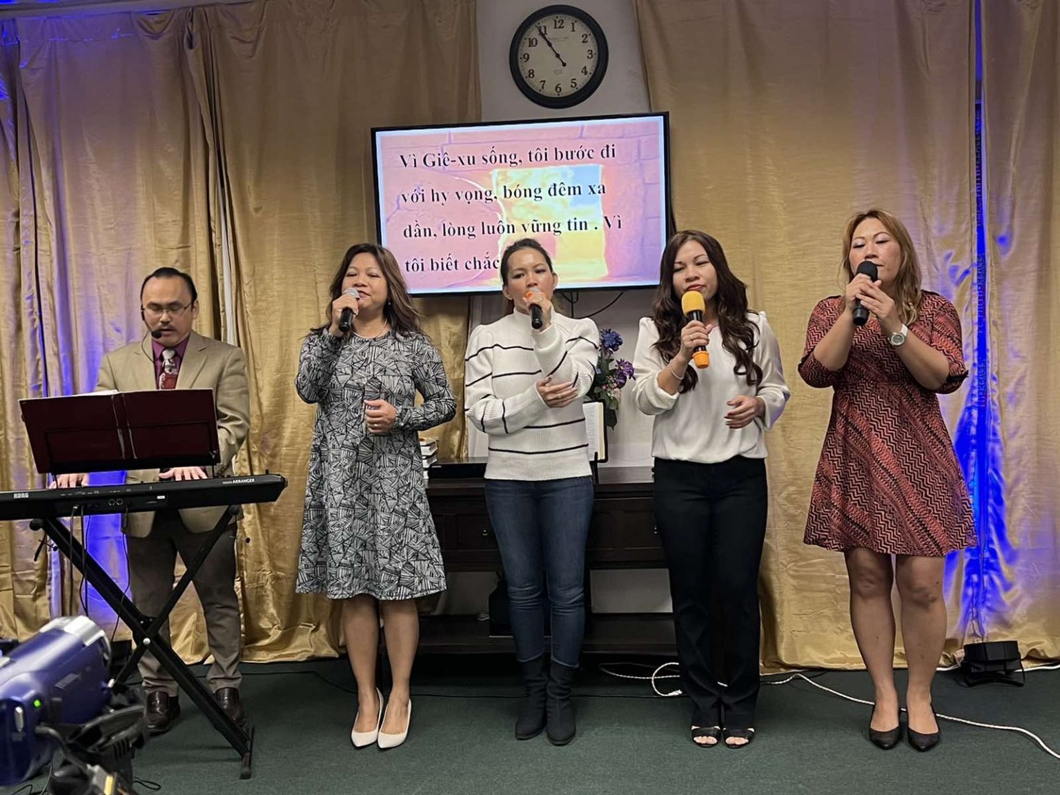 Lễ Thờ Phượng Chúa – CN 13/11/22 HTTL Báp-tít Vườn Nho Arizona. – David ...